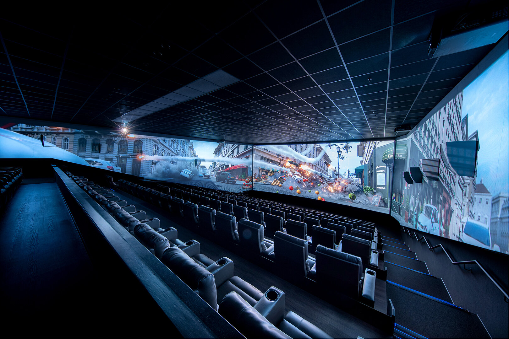 UCI Luxe East Side Gallery Berlin